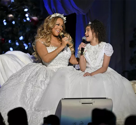 Inside Mariah Carey's Christmas concert special | The Mariah Carey Archives
